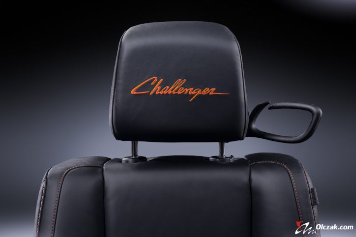 Dodge Challenger seats