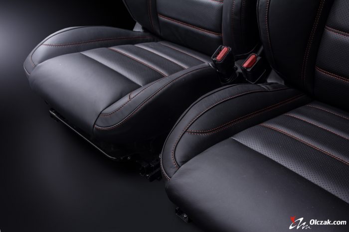Dodge Challenger seats