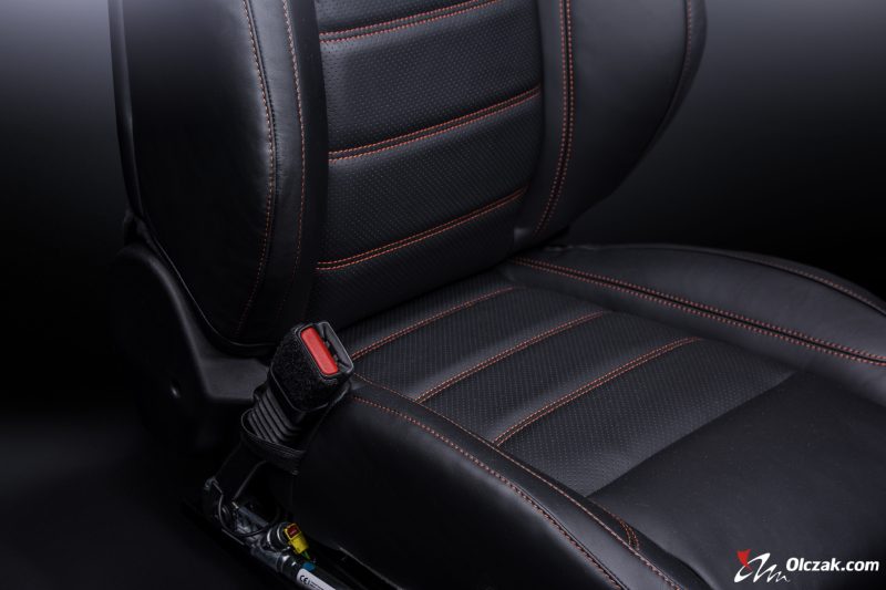 Dodge Challenger seats