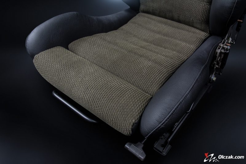 Recaro seats for the BMW E30