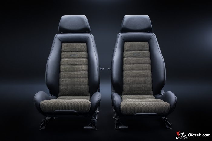 Recaro seats for the BMW E30